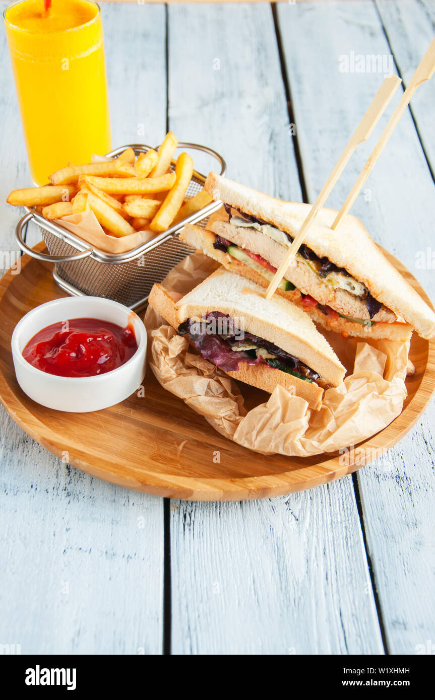 Club sandwich plate hi-res stock photography and images - Alamy
