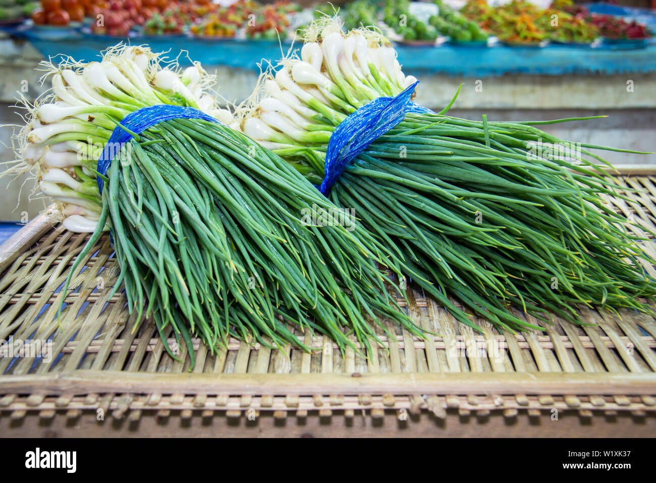 Spring green onion hi-res stock photography and images - Alamy