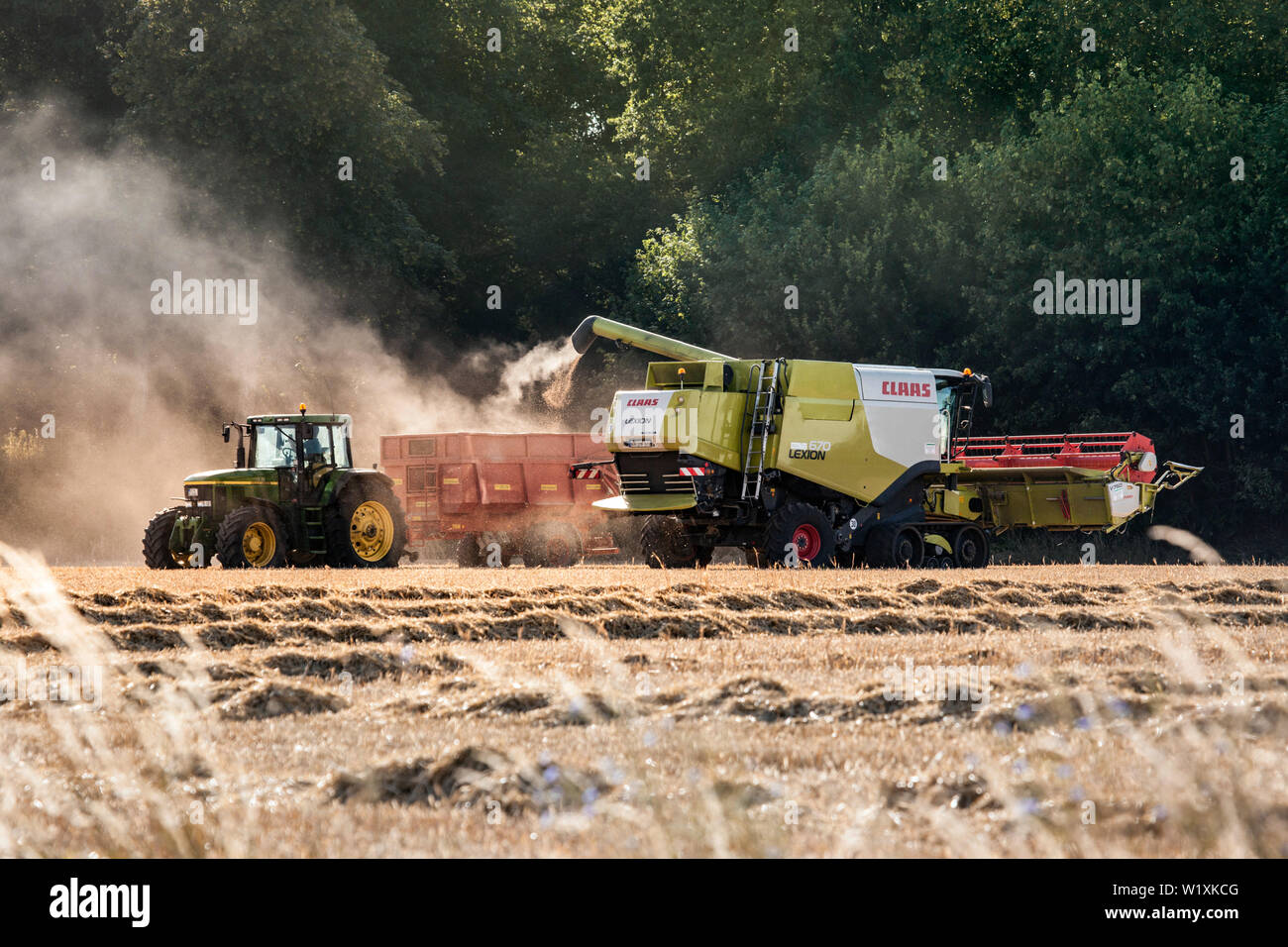 Custom harvest combine hi-res stock photography and images - Alamy