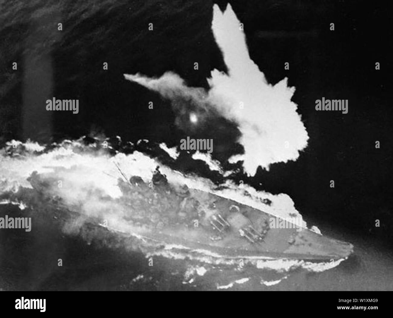 Yamato Battleship Black and White Stock Photos & Images - Alamy