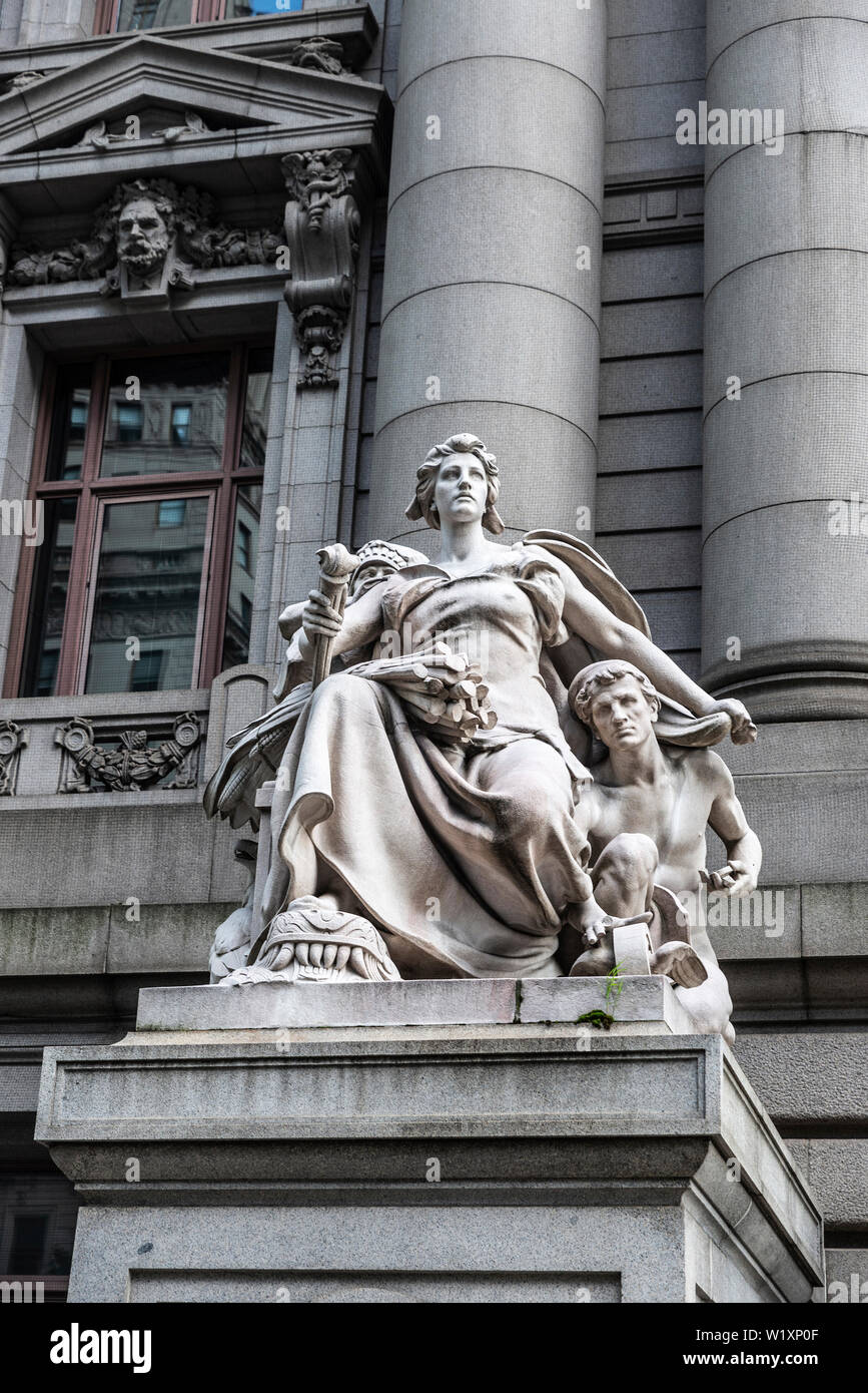 Facade of the Alexander Hamilton U.S. Custom House in Manhattan, New ...