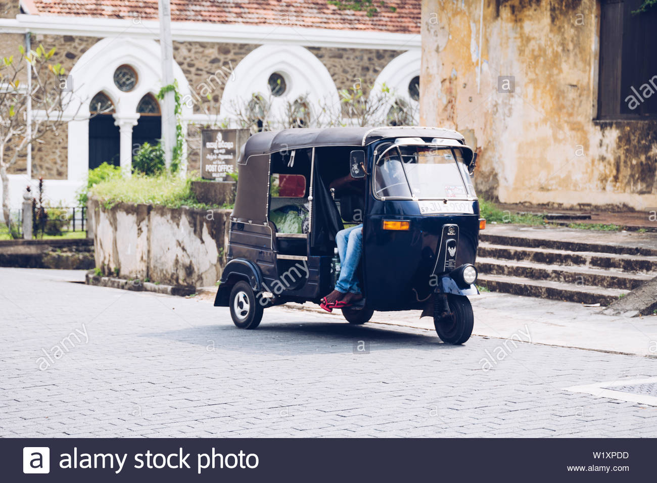 Tuk Tuk Sri Lanka High Resolution Stock Photography and Images - Alamy
