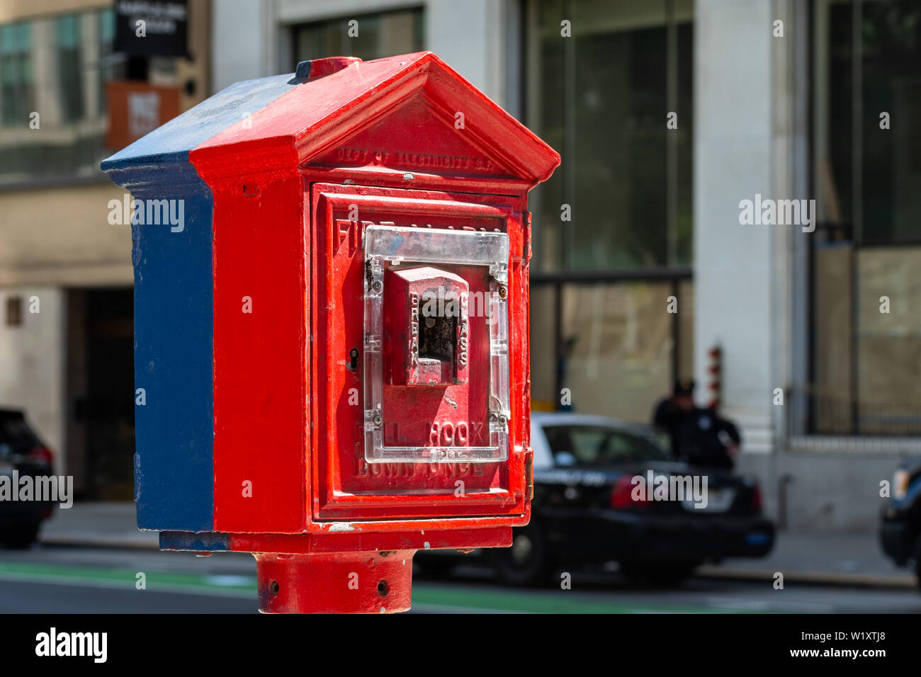 Old fire alarm switch hi-res stock photography and images - Alamy
