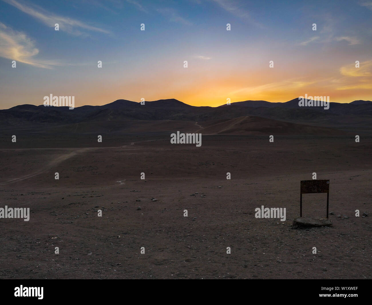 Atacama desert night hi-res stock photography and images - Alamy