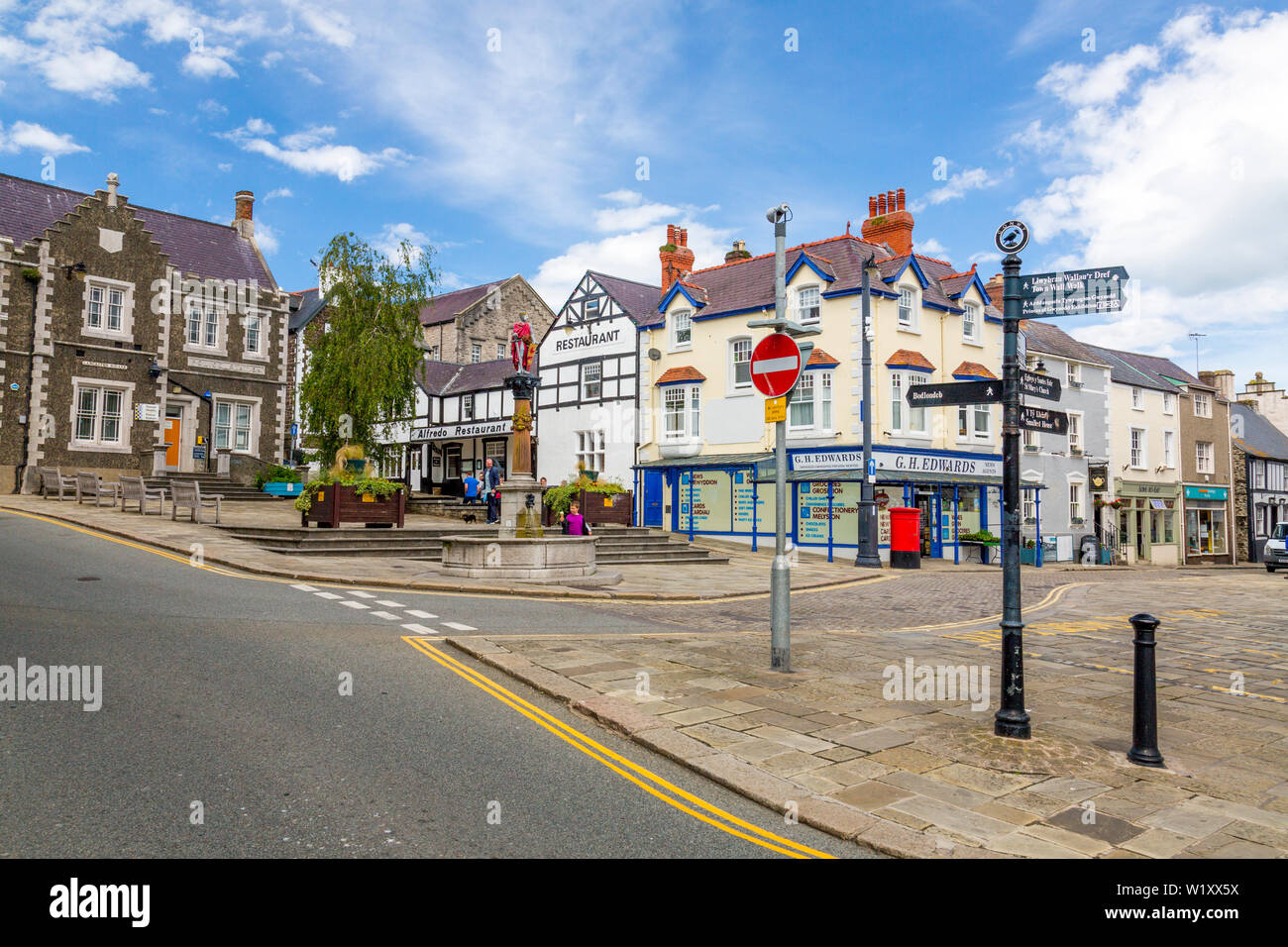 Conwy town hi-res stock photography and images - Alamy