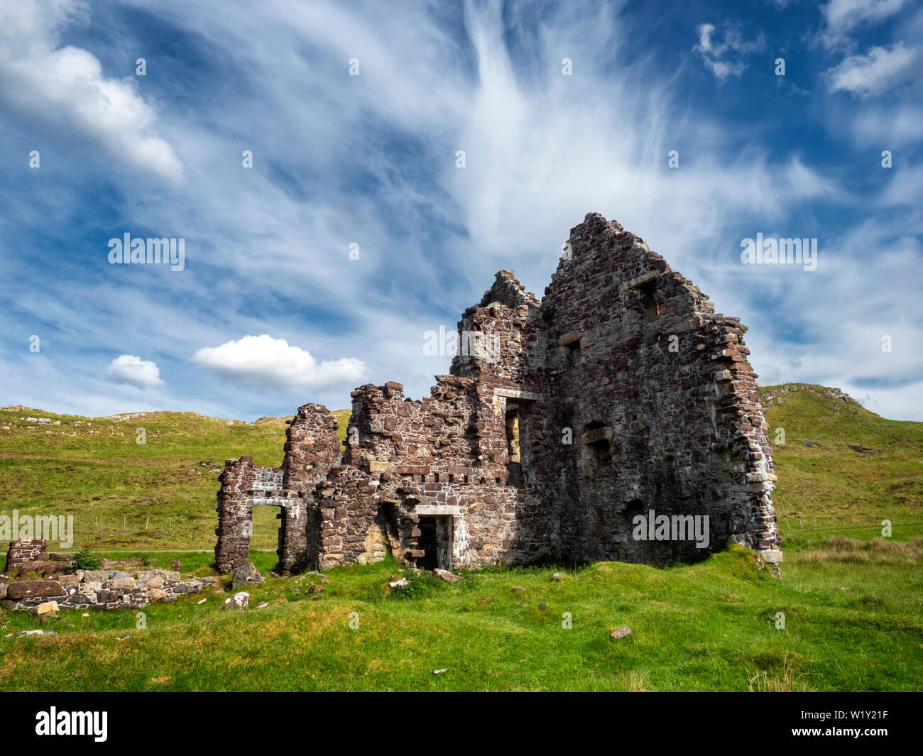 Ruins of Calda House on the shore of Assynt Loch near Ardvreck Castle ...