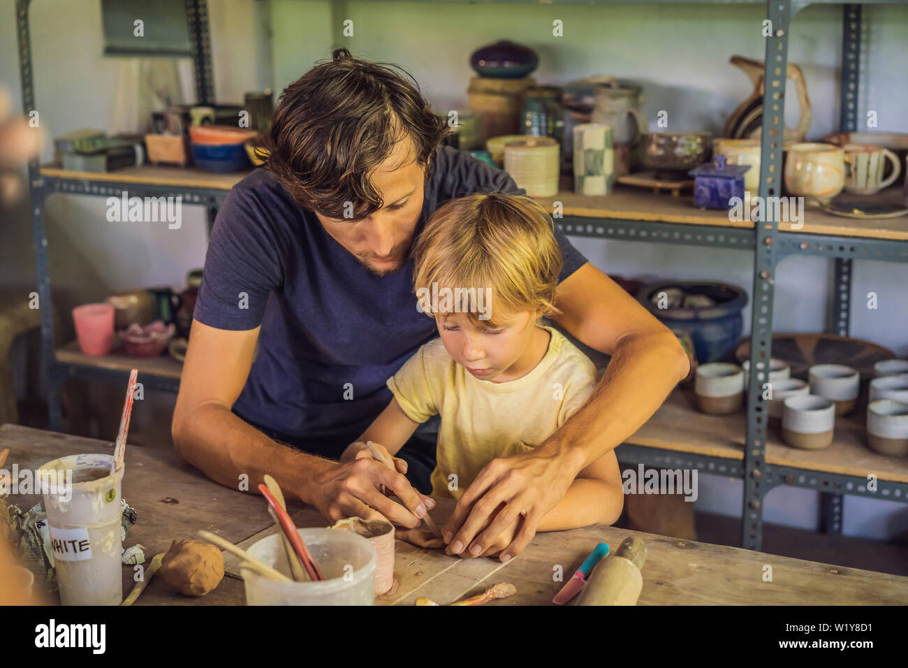 Man doing pottery hi-res stock photography and images - Alamy