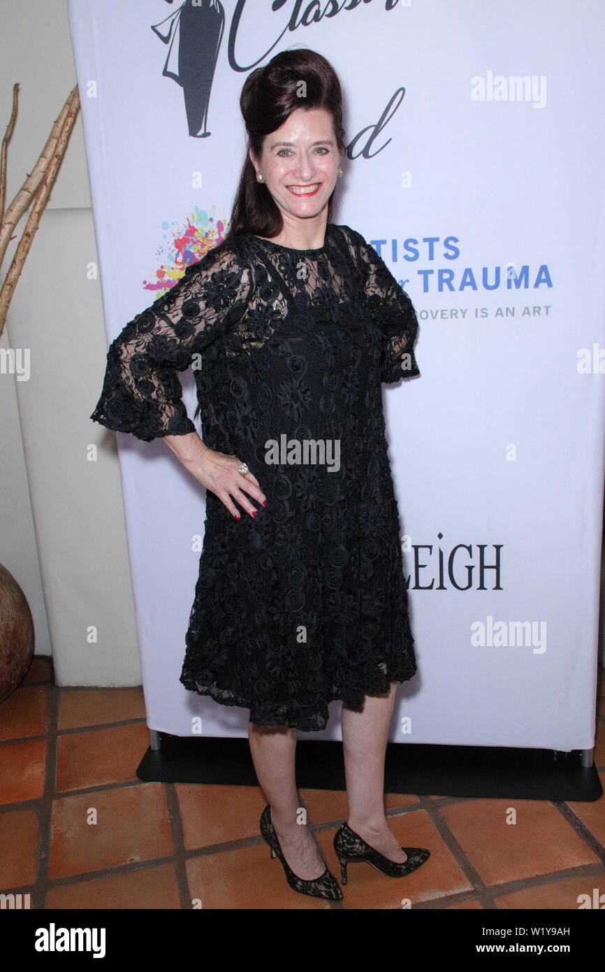 1st Classiqu' Era and Artists for Trauma Featuring: Anne Devlin Where ...