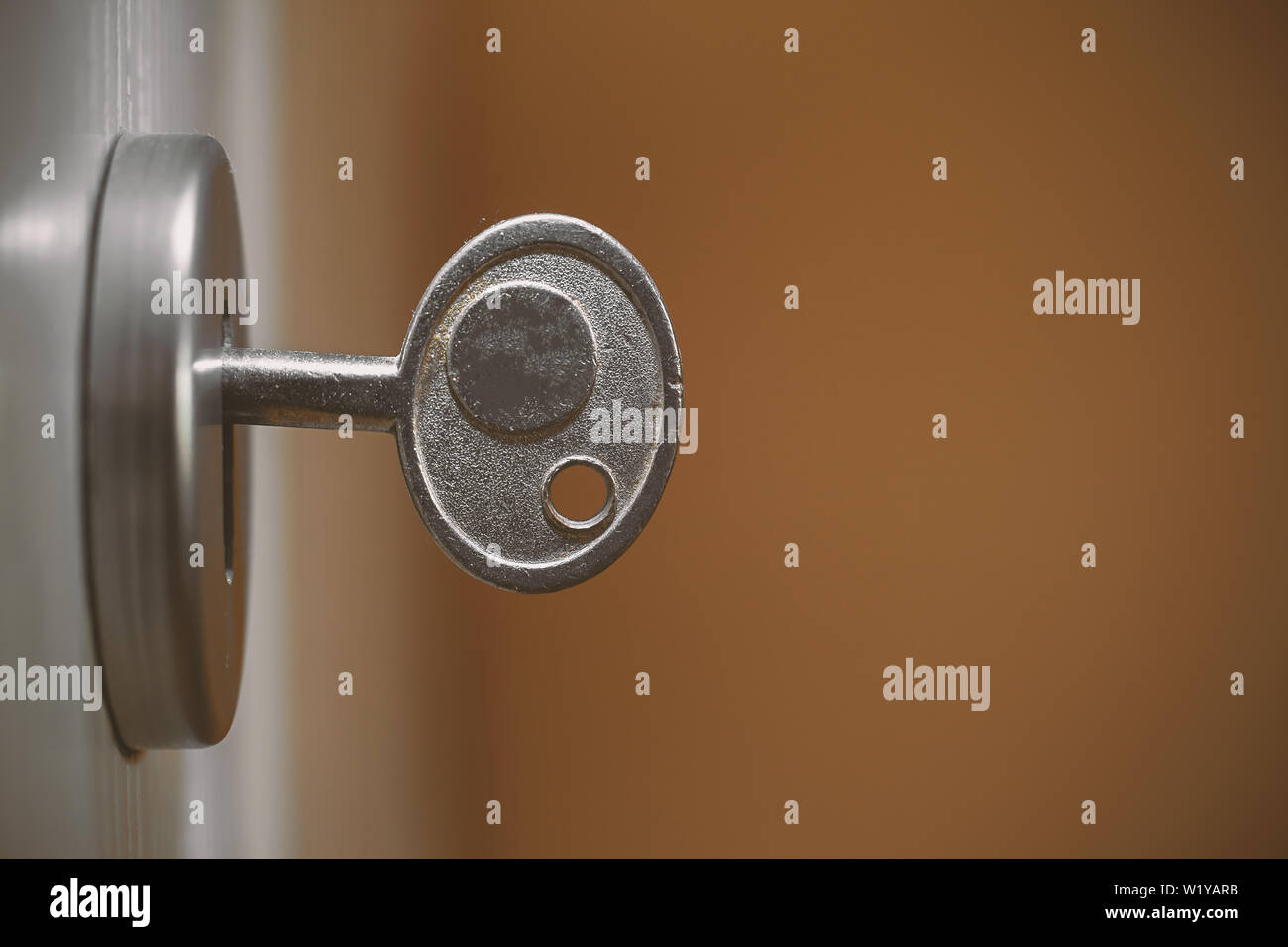 Simple key hole hi-res stock photography and images - Alamy