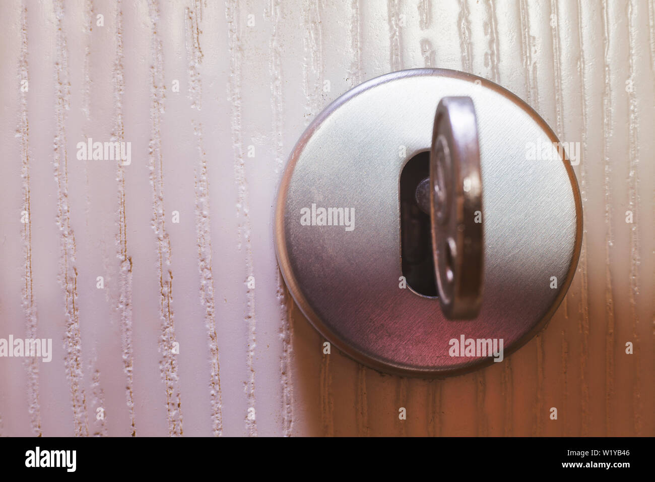 Simple key hole hi-res stock photography and images - Alamy