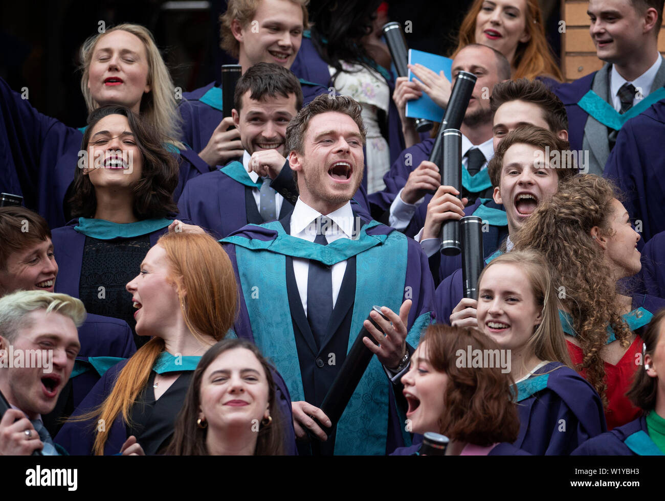 Richard madden bodyguard hi-res stock photography and images - Alamy