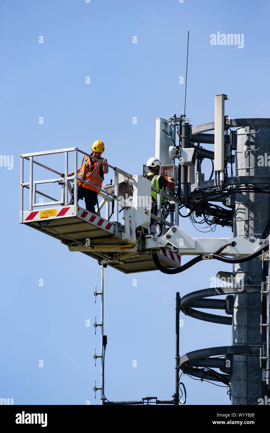 Lift cage hi-res stock photography and images - Alamy
