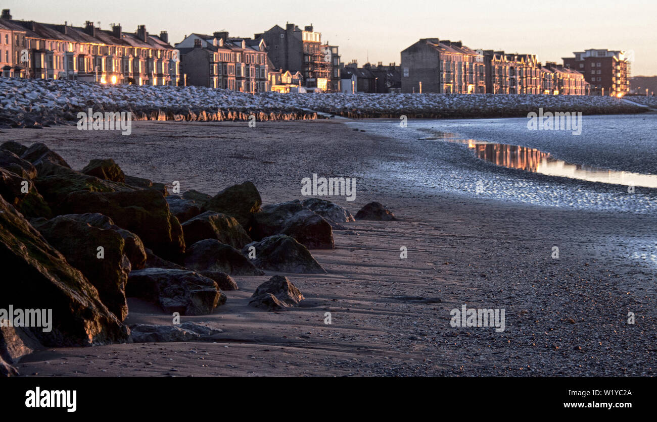 Morecambe beach hi-res stock photography and images - Alamy