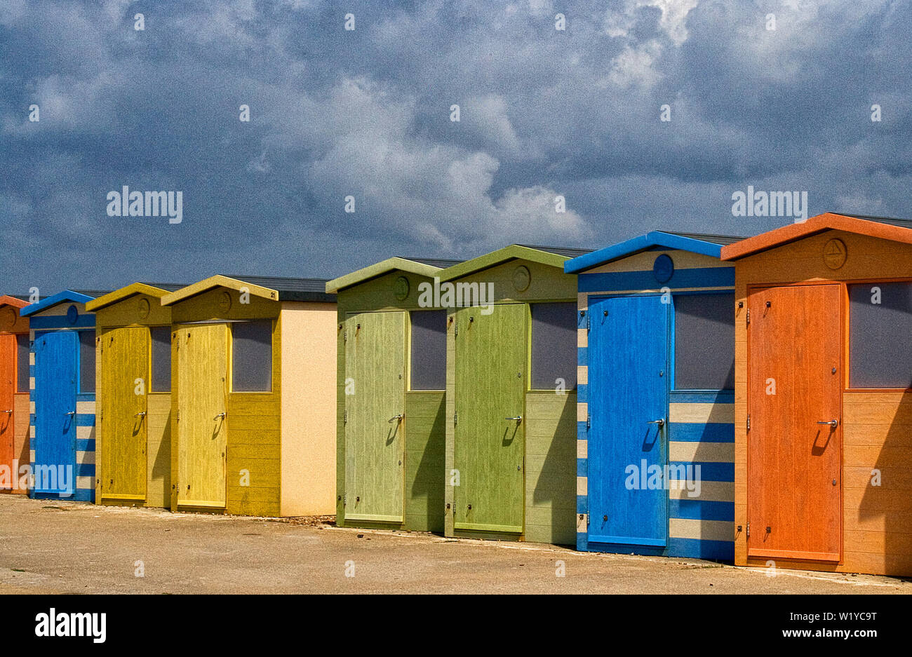 Green huts hi-res stock photography and images - Alamy