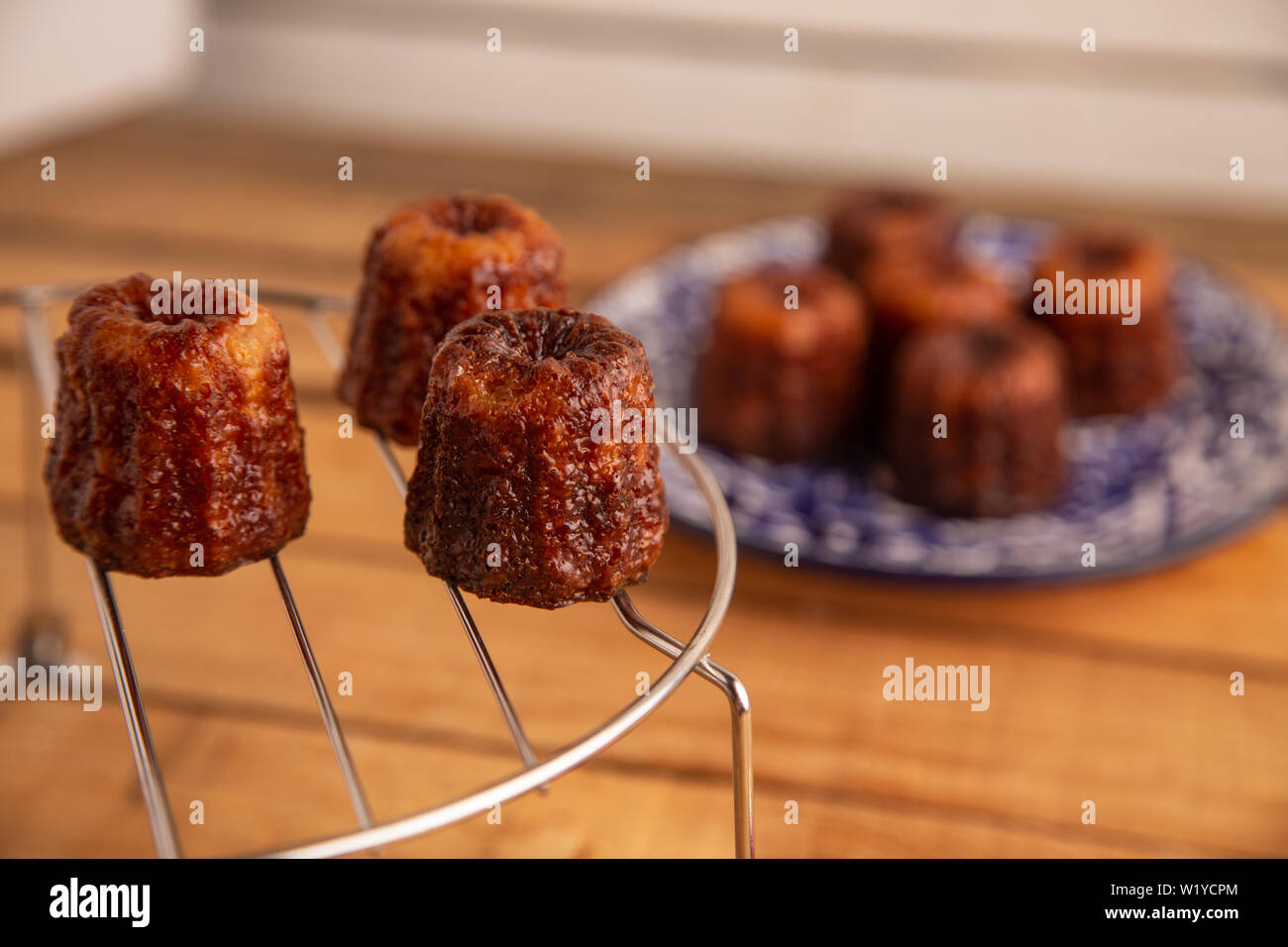 Canele de bordeaux hi-res stock photography and images - Alamy