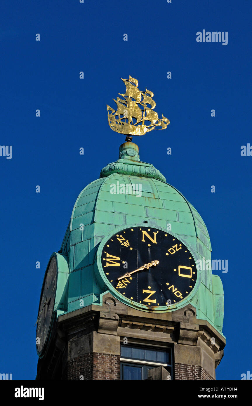 Holland america ship detail hi-res stock photography and images - Alamy