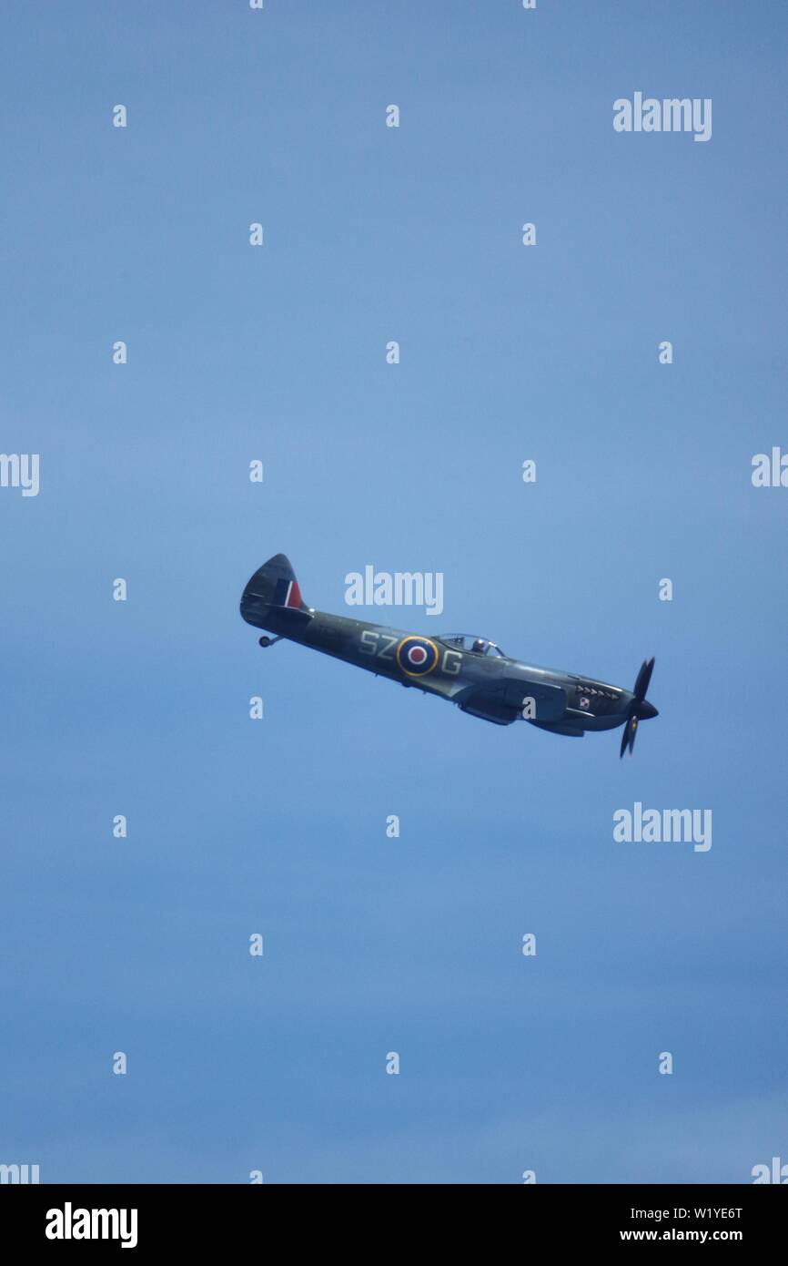 Clipped wing spitfire hi-res stock photography and images - Alamy