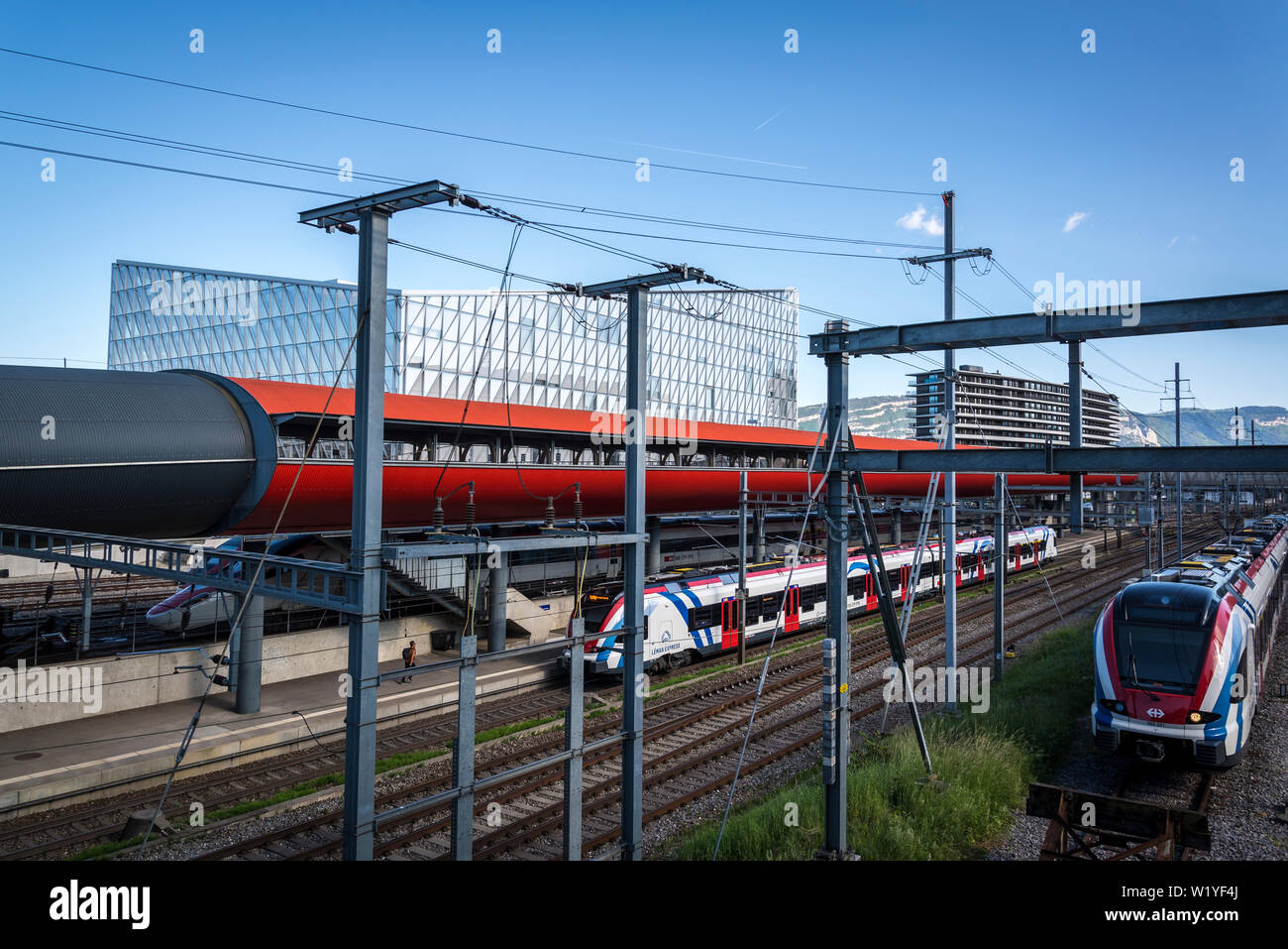 Geneva railway hi-res stock photography and images - Alamy