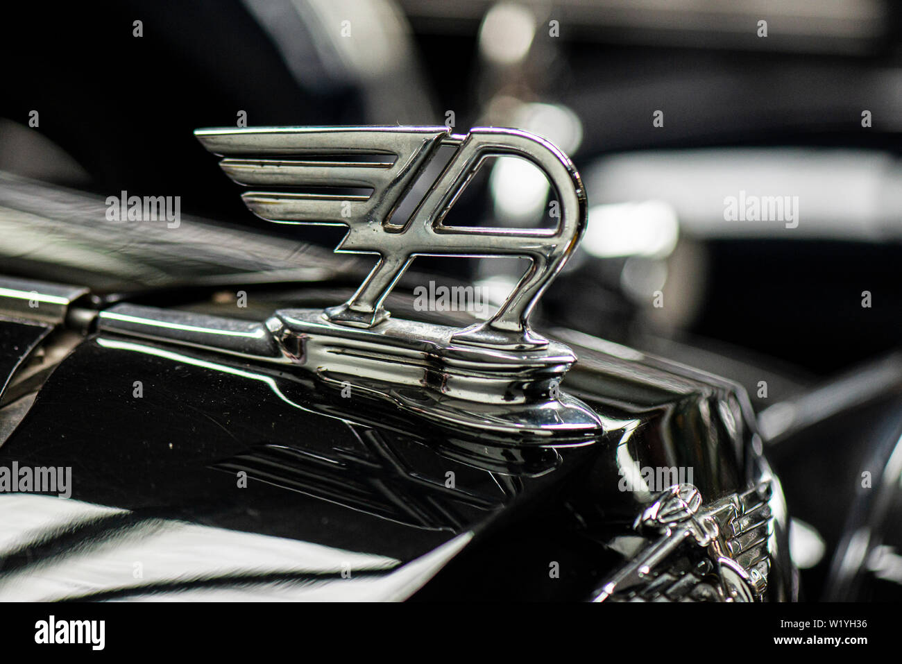 Austin flying a car mascot hi-res stock photography and images - Alamy