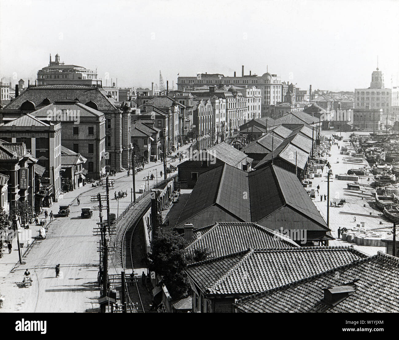 [ 1930s Japan - Kaigandori, Kobe ] — A view on Kobe’s Kaigandori, known ...