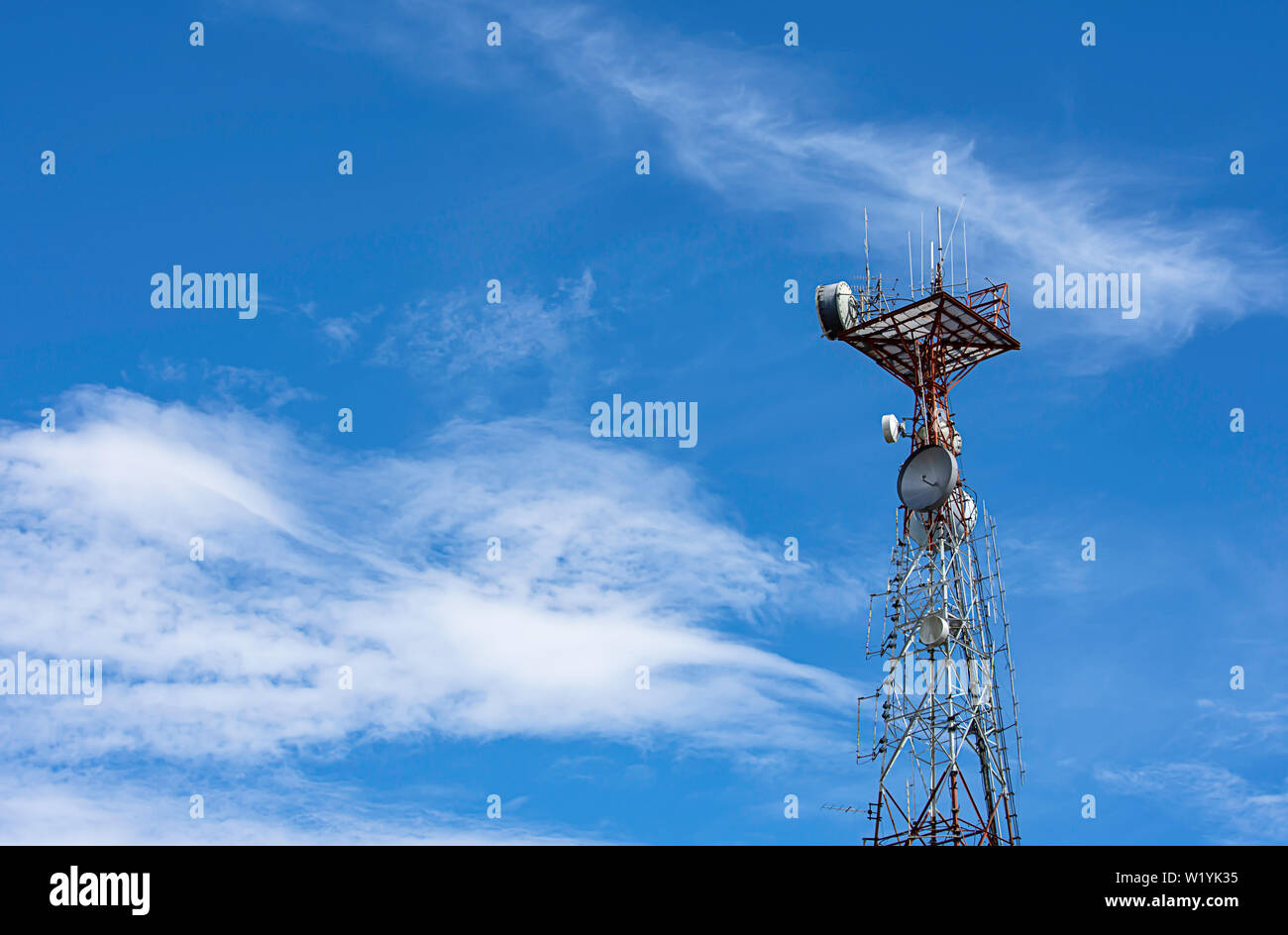 Transmission frequency hi-res stock photography and images - Alamy