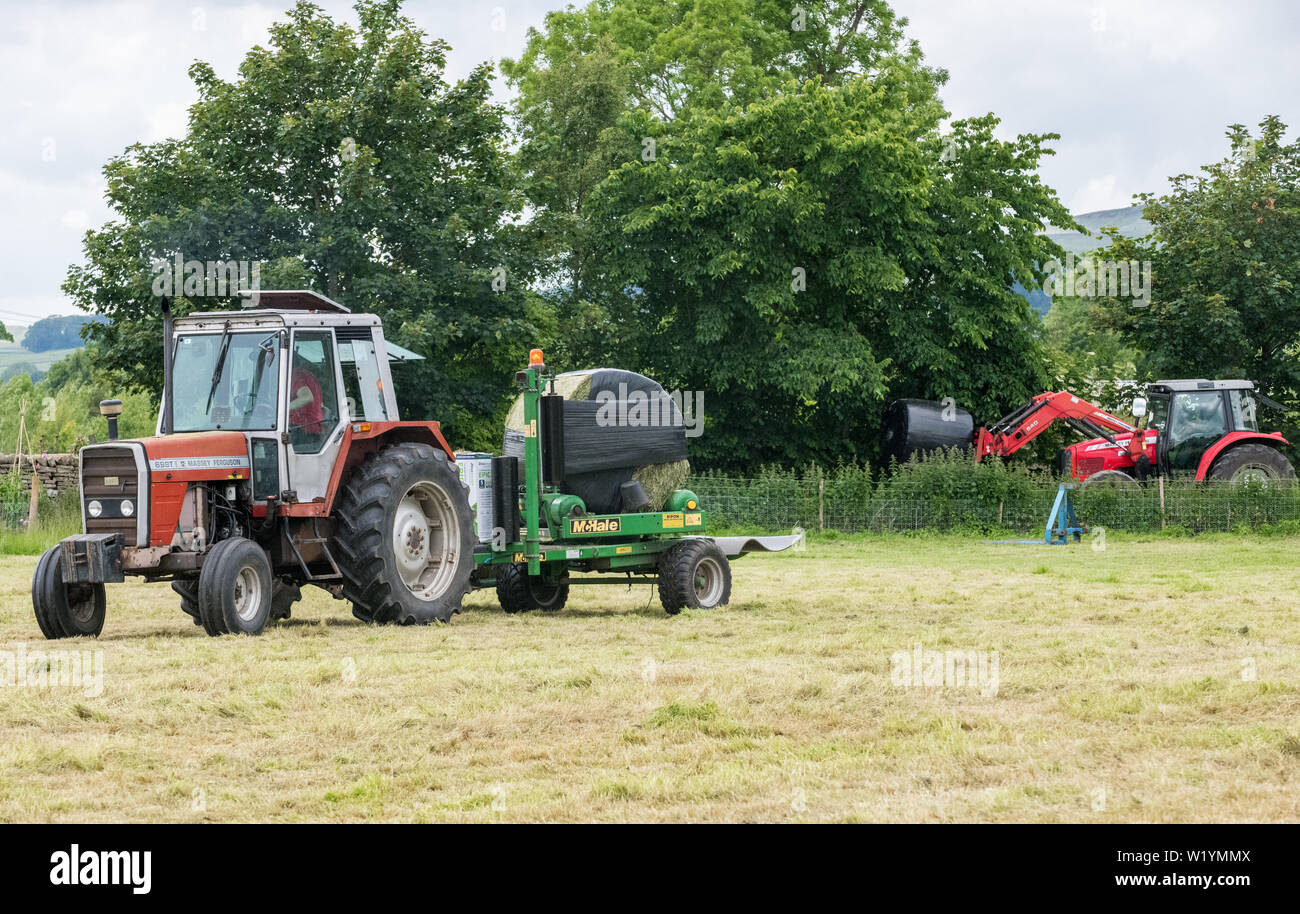 991BE Fully Automatic Electronic Trailed Round Bale Wrapper wrapping ...
