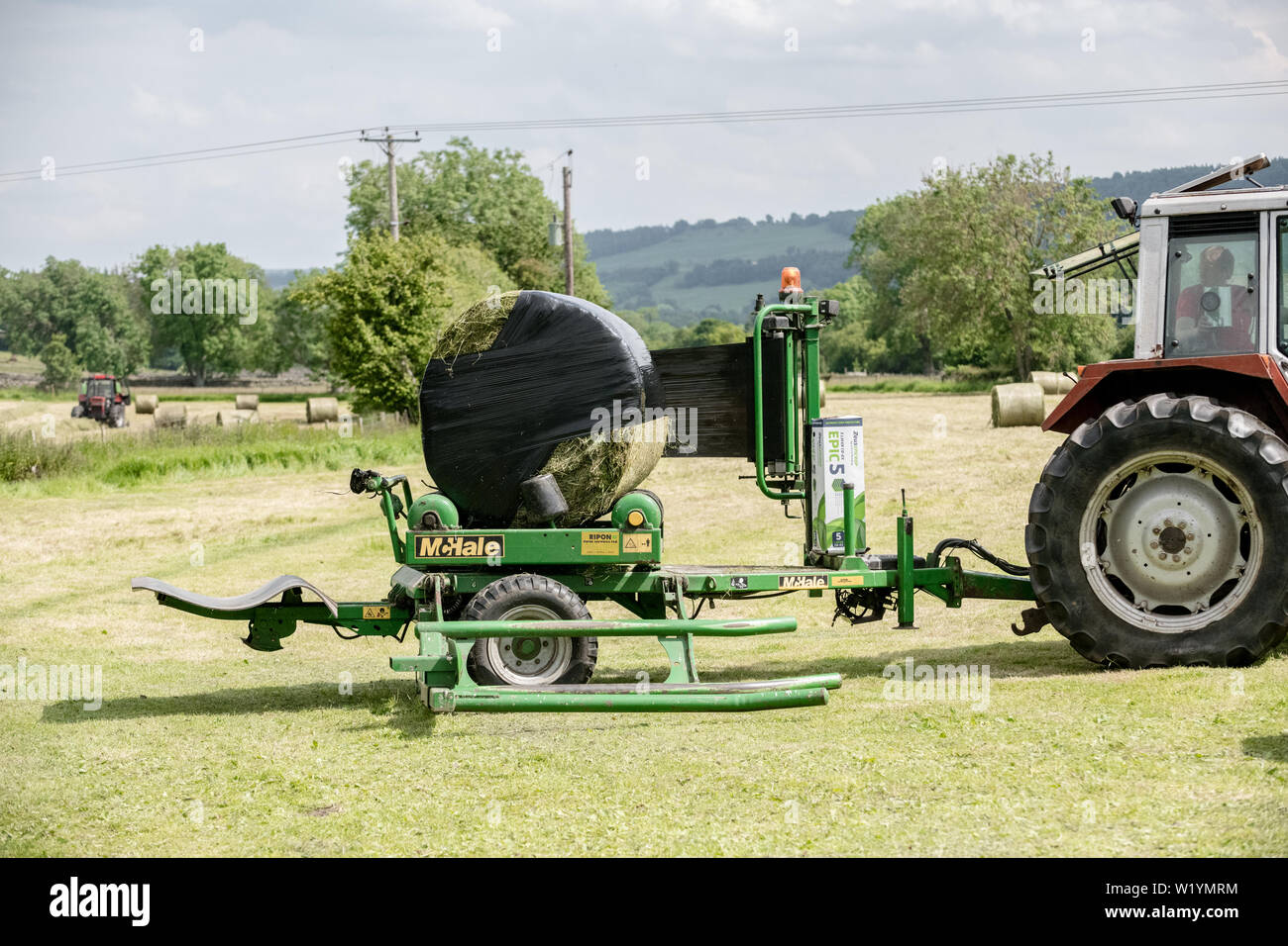 Plastic wrapping machine hi-res stock photography and images - Alamy