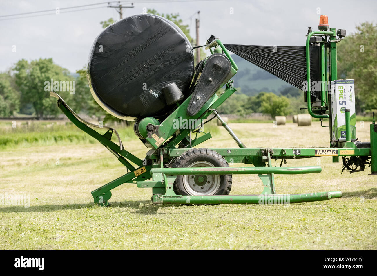 Plastic wrapping machine hi-res stock photography and images - Alamy