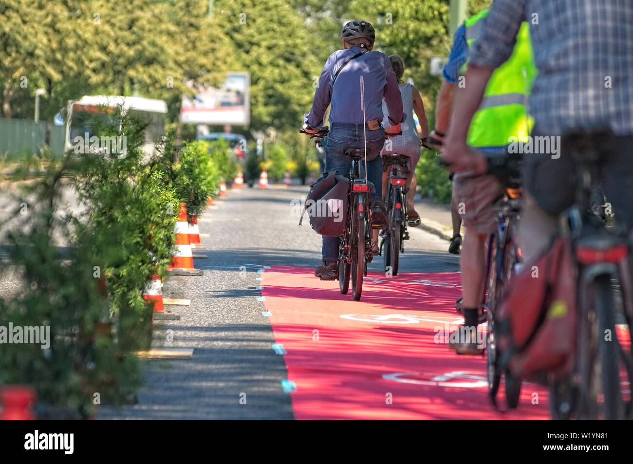 Protected bike lane hi-res stock photography and images - Alamy