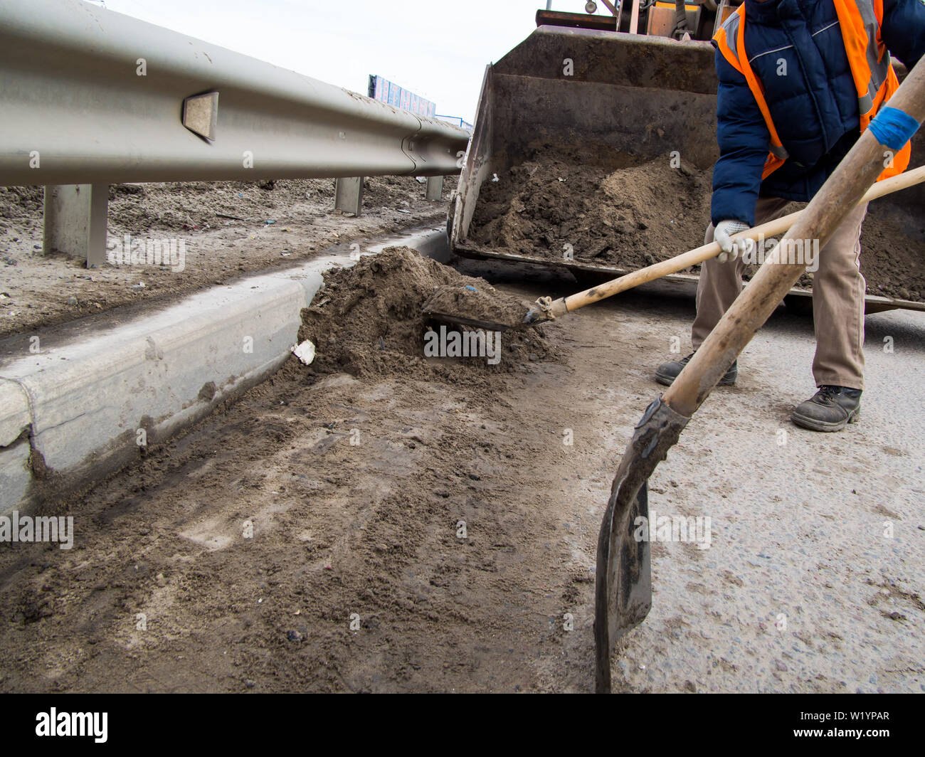 Roadside cleaner hi-res stock photography and images - Alamy