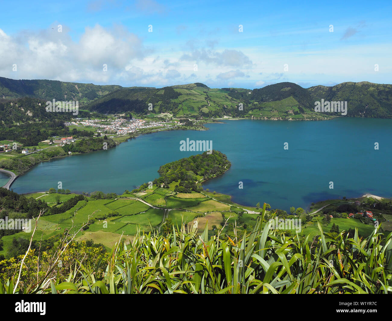 Lat 37 85406140 hi-res stock photography and images - Alamy