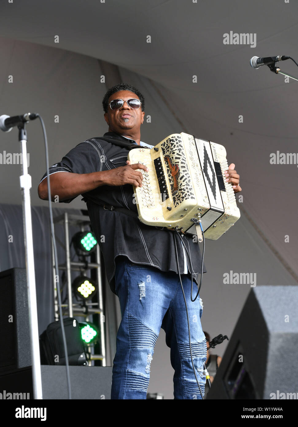 June 28, 2019 - Norfolk, Virginia, USA - Bayou Boogaloo bings CHUBBY ...
