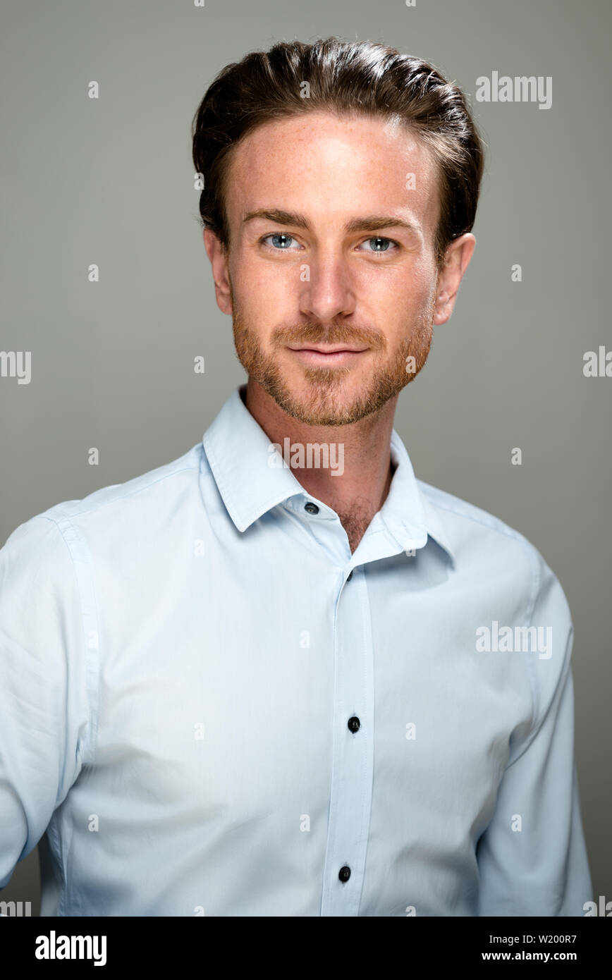Portraits of a young friendly man Stock Photo - Alamy
