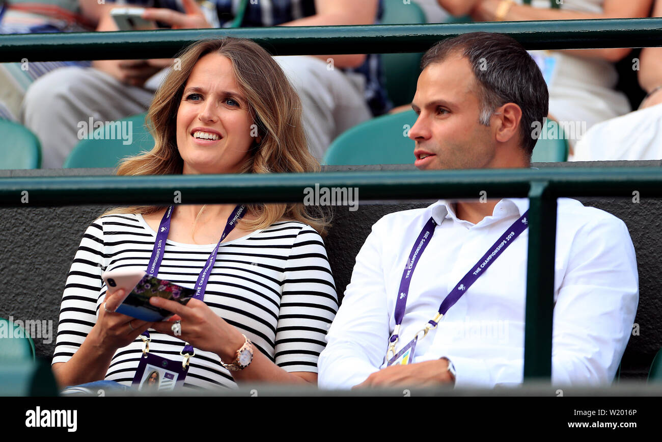 Kim Murray and Matt Gentry on court one waiing for Andy Murray’s match ...