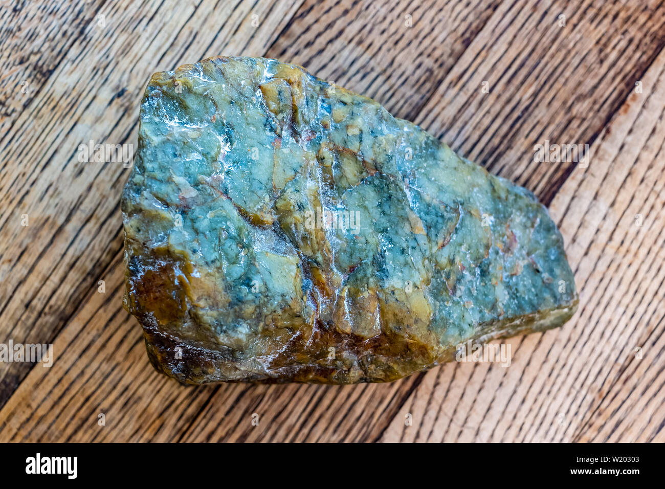 Rainbow stone hi-res stock photography and images - Alamy