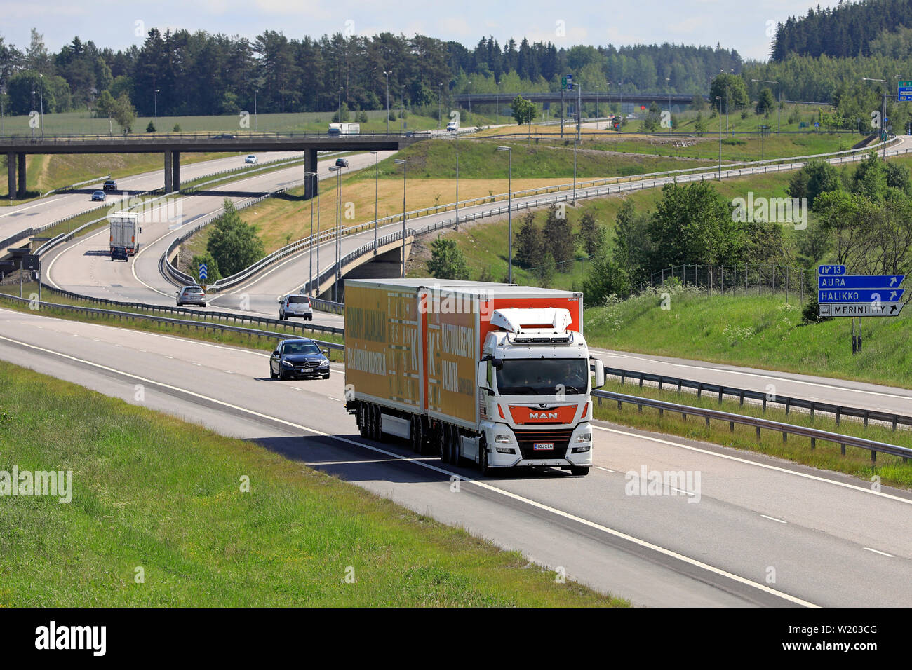 580 cars hi-res stock photography and images - Alamy