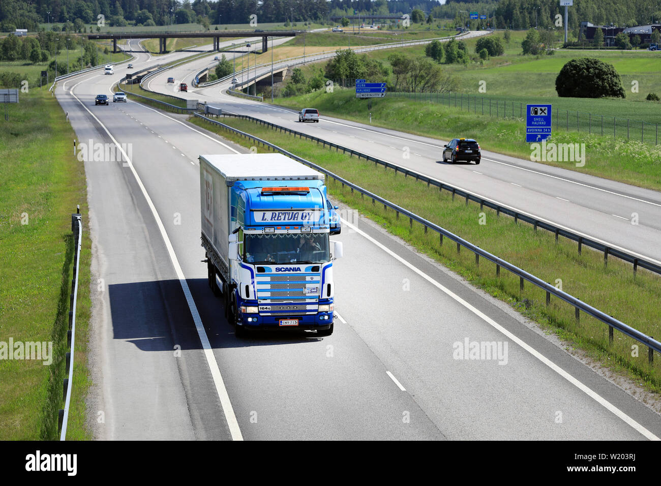 Along the delivery route hi-res stock photography and images - Alamy