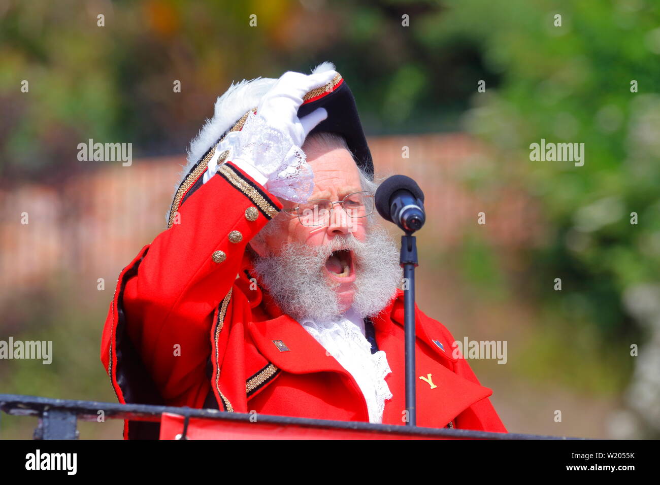 Scarborough Town Crier David Birdsall Stock Photo - Alamy
