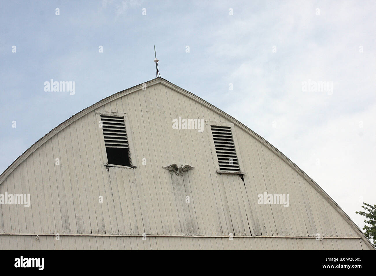 American barn ventilation hi-res stock photography and images - Alamy