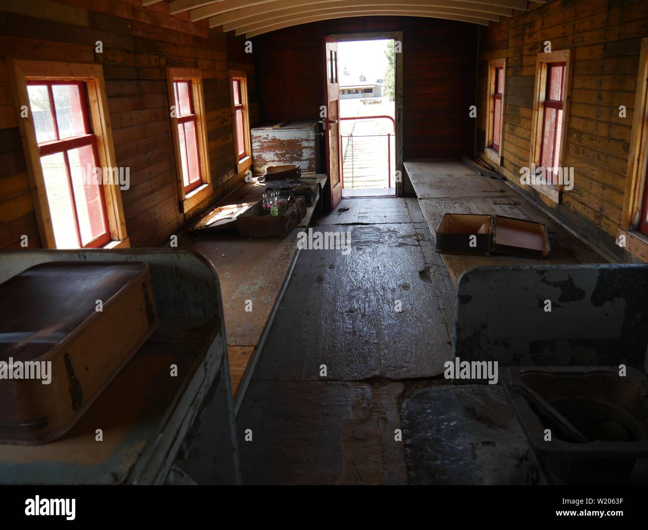 1880's train station hi-res stock photography and images - Alamy