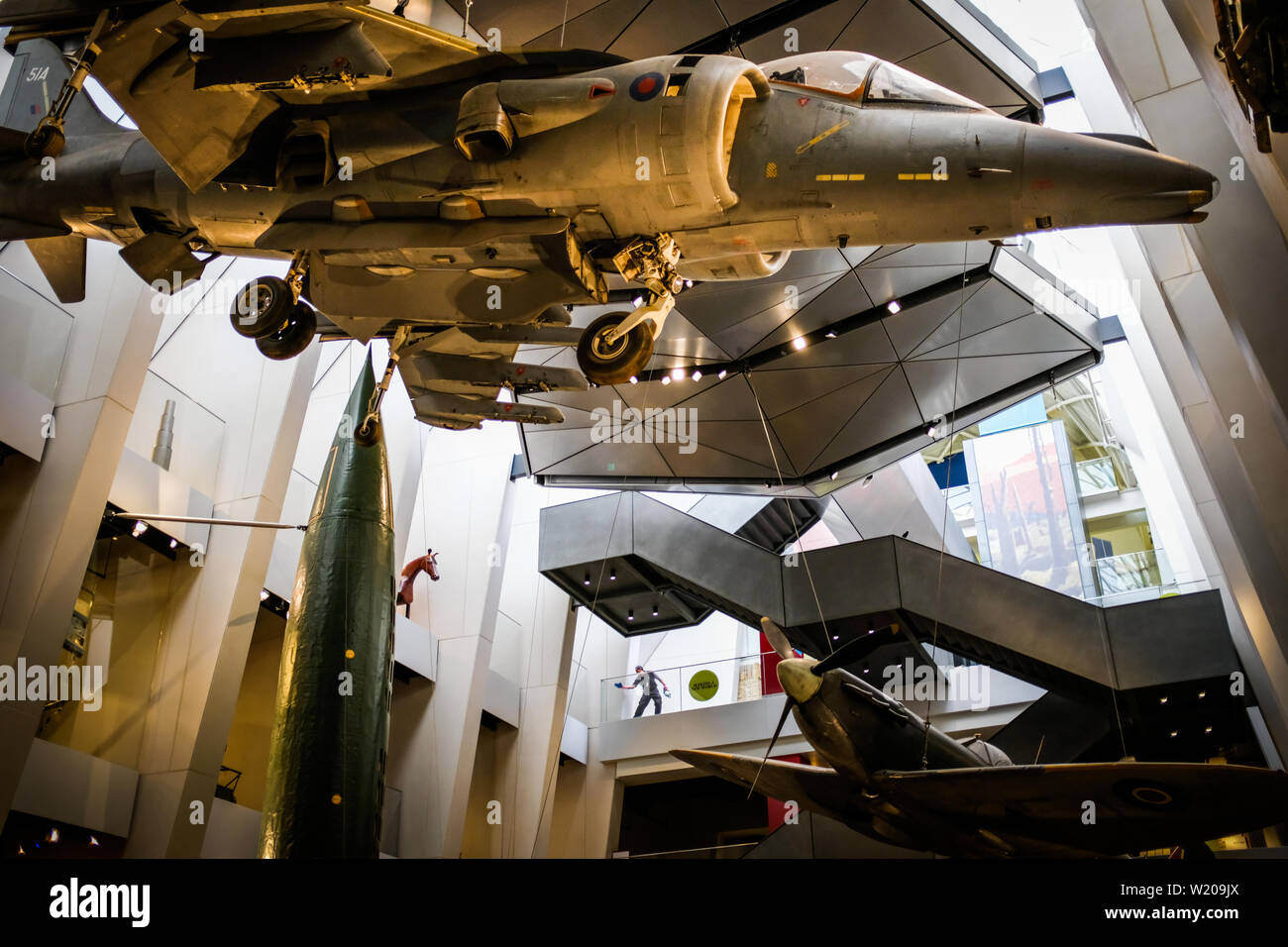 Maintaining museums hi-res stock photography and images - Alamy