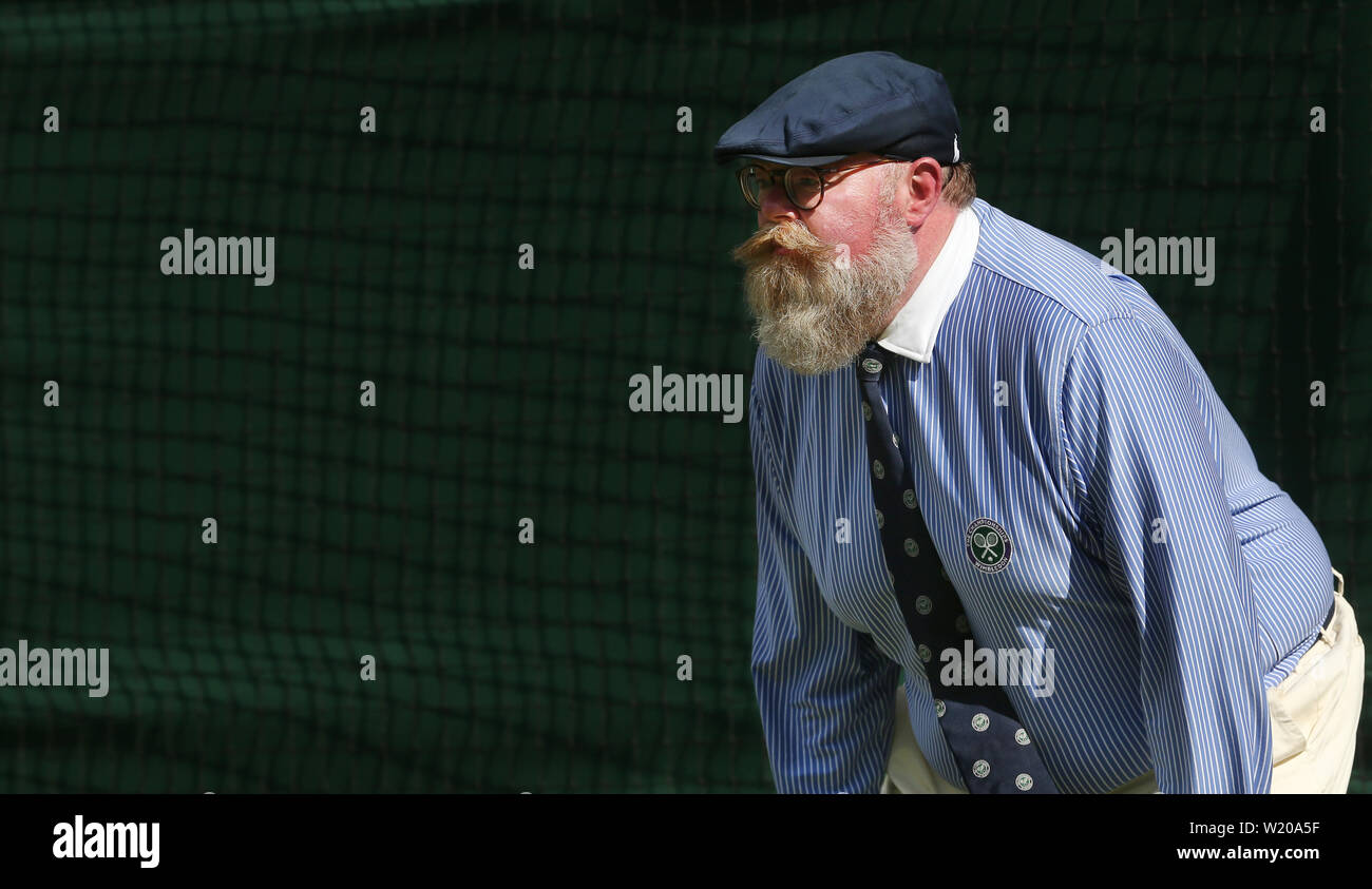 Wimbledon line judge hi-res stock photography and images - Alamy