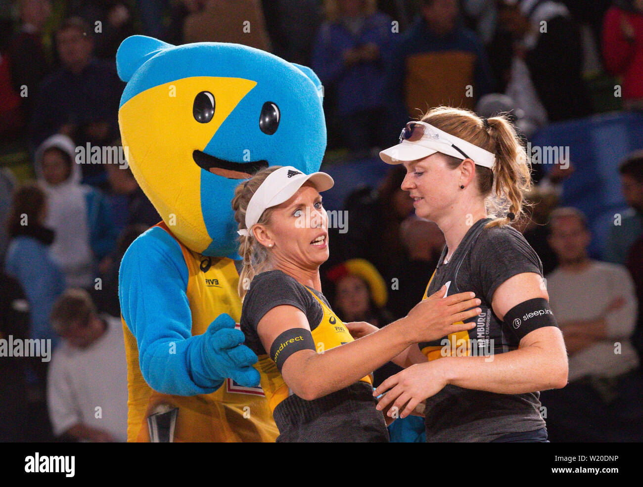 04 July 2019, Hamburg: Beach Volleyball, World Championship, in ...