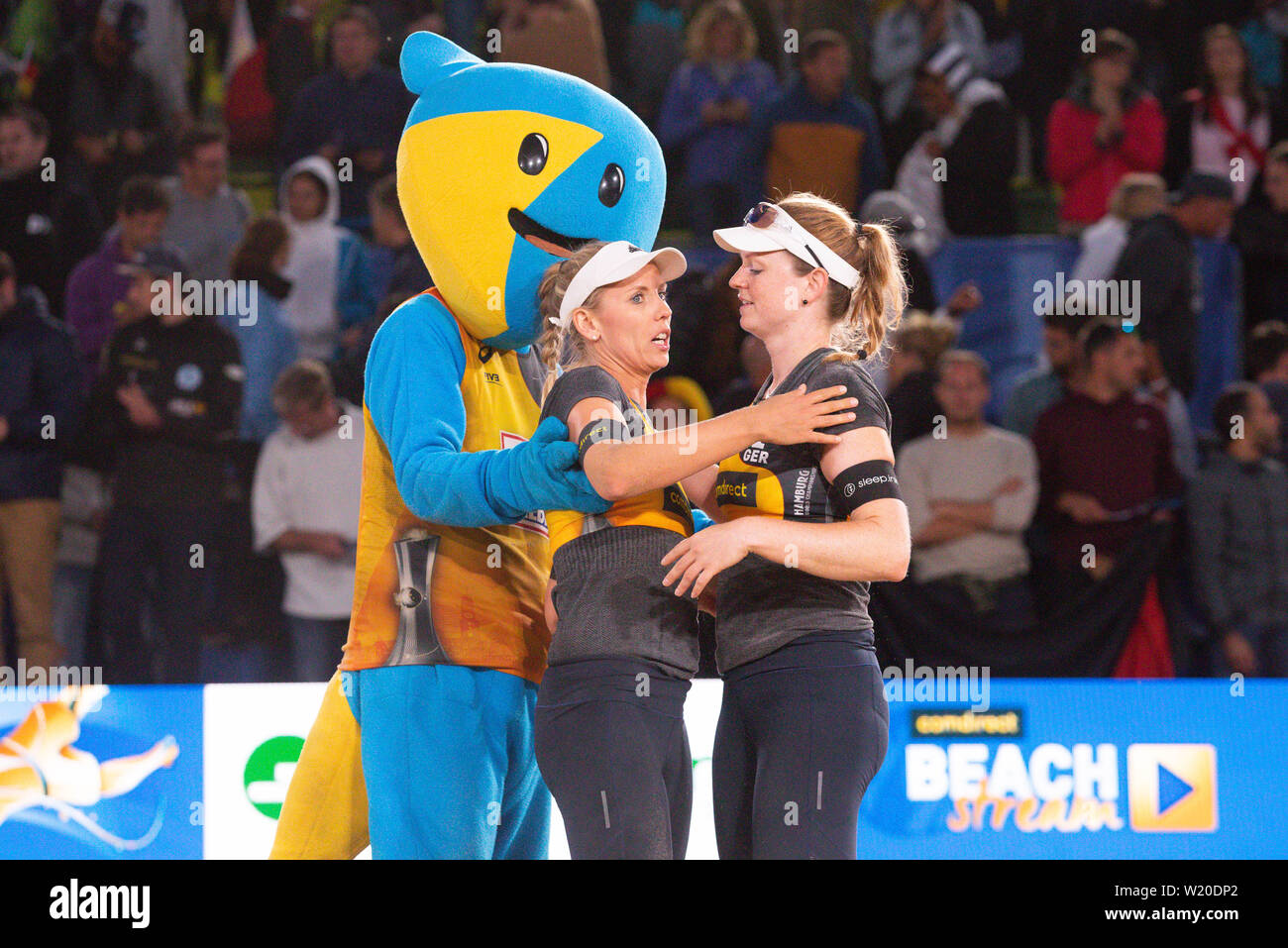 04 July 2019, Hamburg: Beach Volleyball, World Championship, in ...