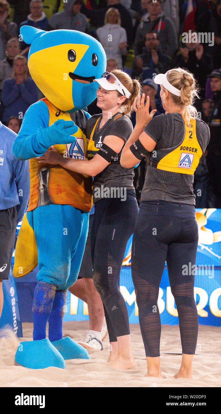 04 July 2019, Hamburg: Beach Volleyball, World Championship, in ...