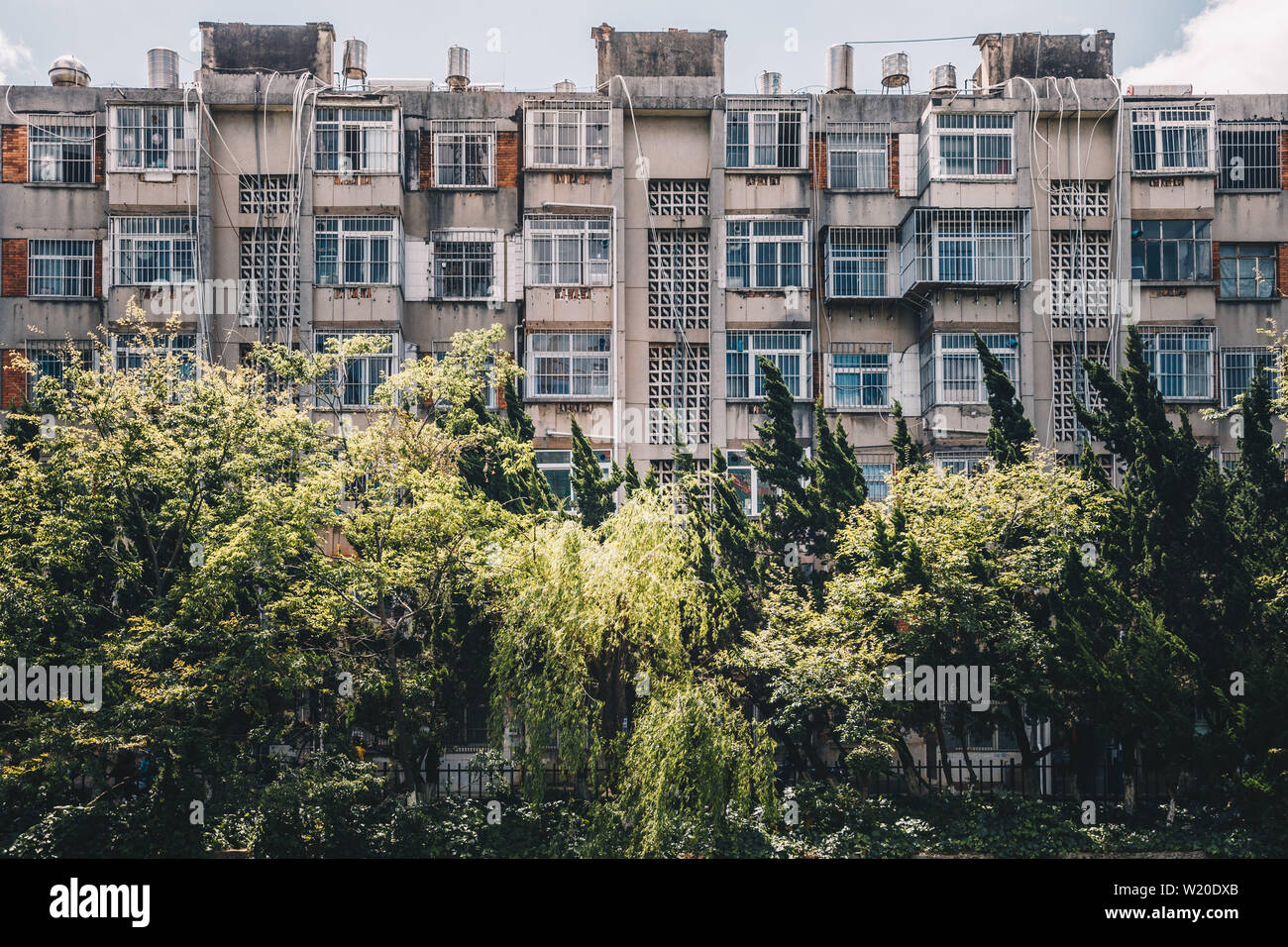 Utilitarian architecture hi-res stock photography and images - Alamy