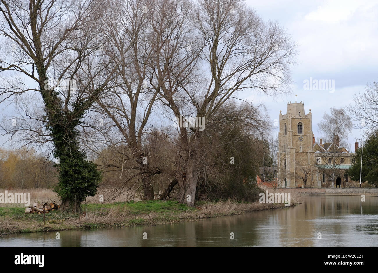St James' Church, on the River Great Ouse, Hemingford Grey ...