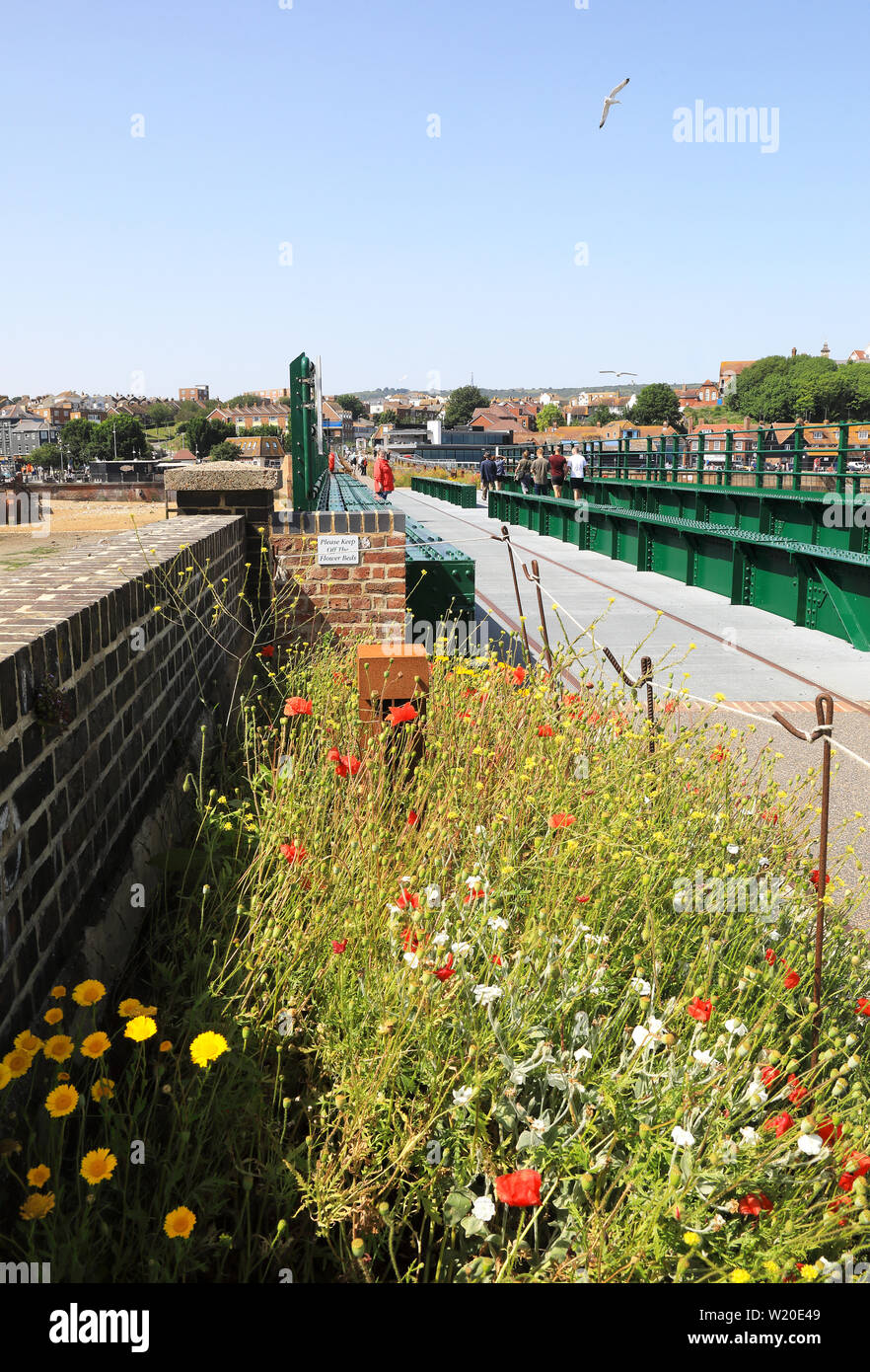 The restored Viaduct that crosses Folkestone harbour to connect with ...