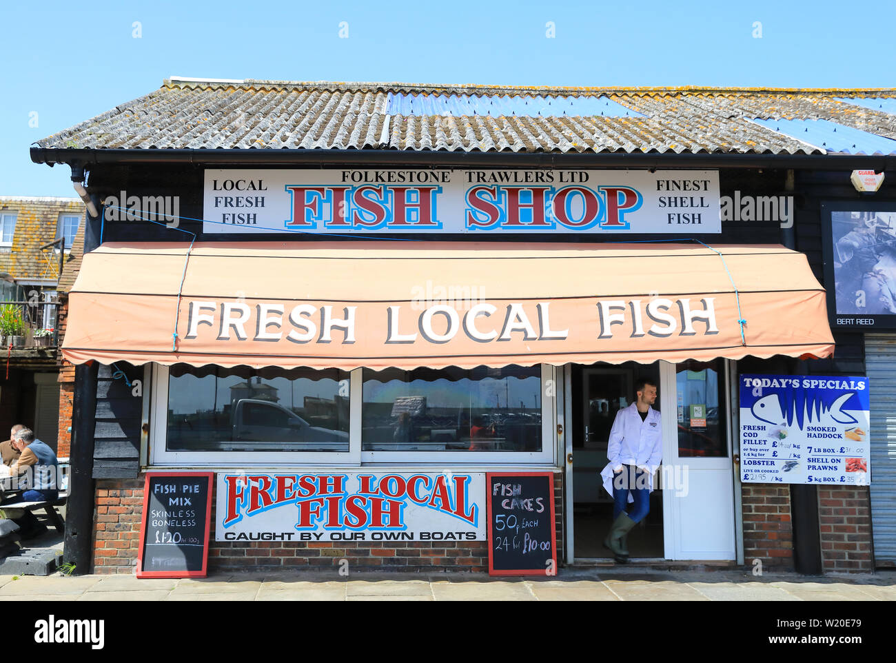Folkestone fish market hi-res stock photography and images - Alamy