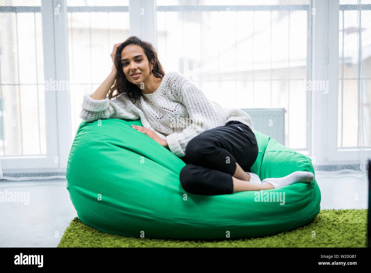 Online puff hi-res stock photography and images - Alamy